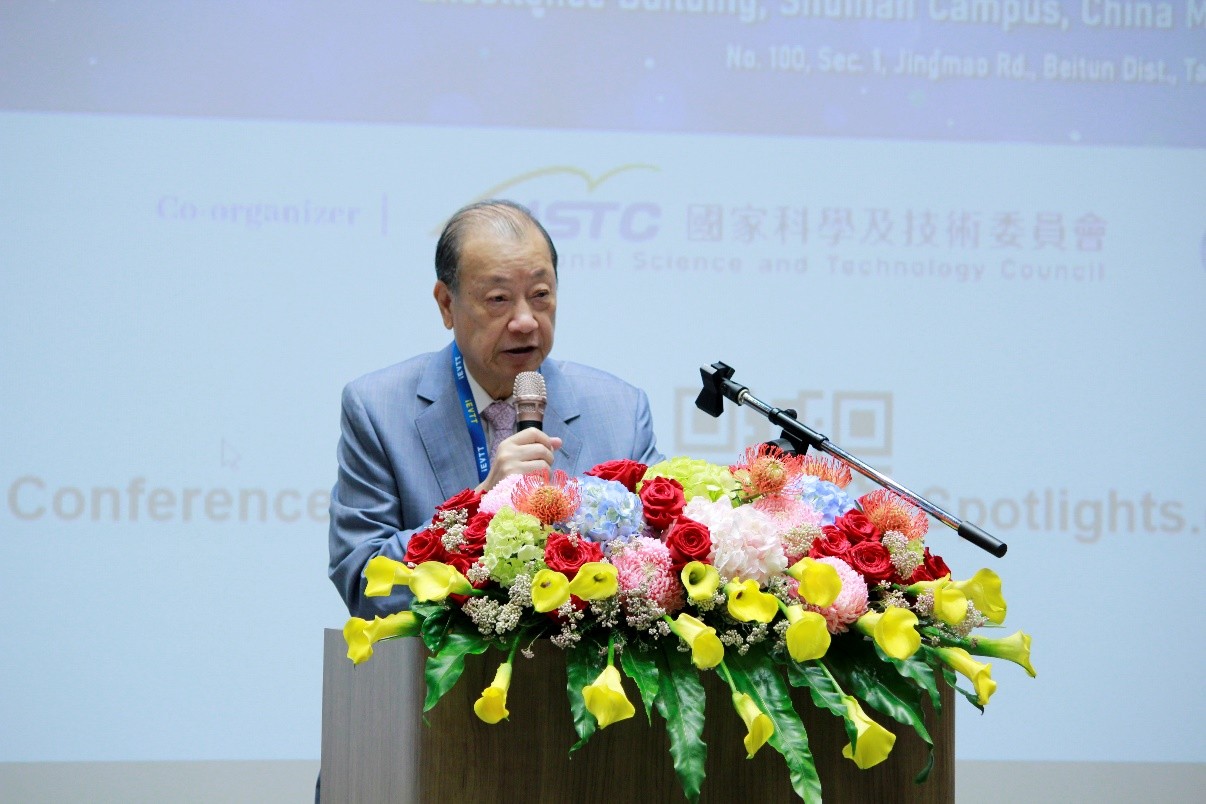 (Taiwan) CMU Healthcare System and Nobel Laureate Randy Schekman Drive ...